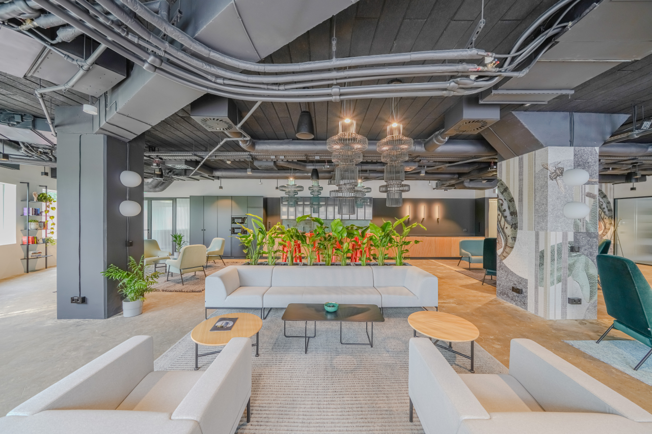 Office LIFE Building - 25 Jana Pawła II Avenue, Warsaw Wola ...