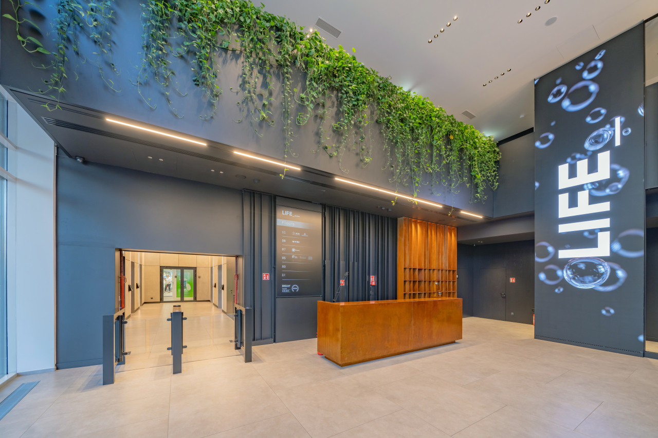 Biuro LIFE Building - Al. Jana Pawła II 25, Warszawa Wola - BazaBiur.pl