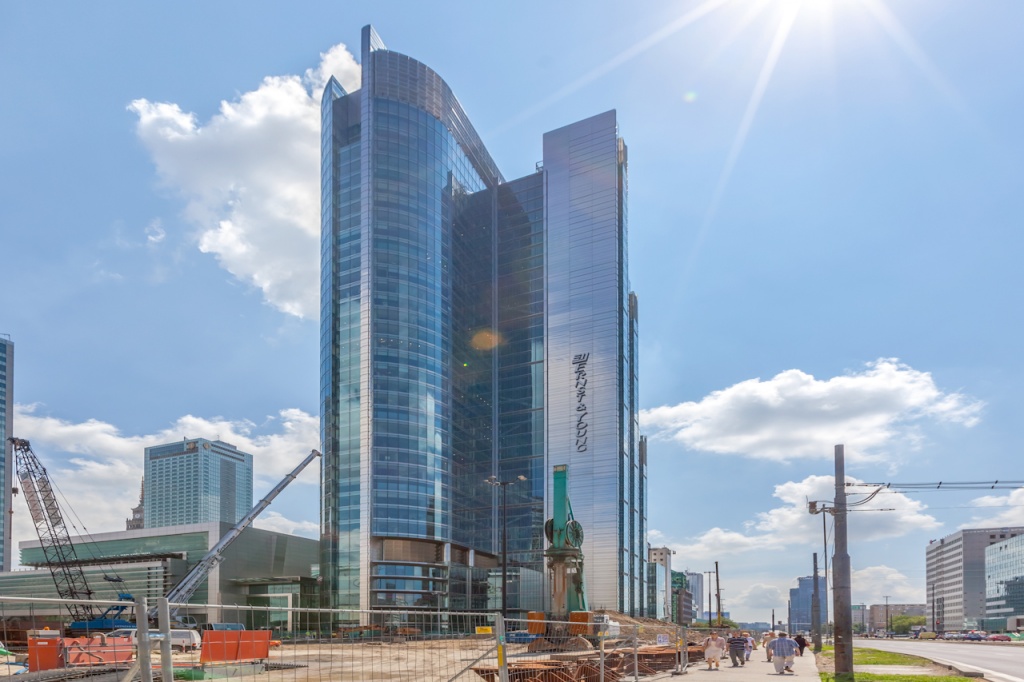 Office Rondo 1 - 1, ONZ Roundabout, Warsaw Śródmieście - OfficeFinder.pl